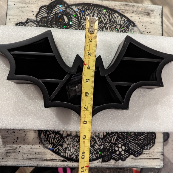 Killstar | Wall Decor | Spooky Killstar Black Floating Bat Shelf For ...